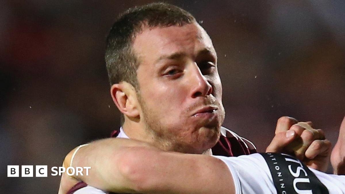 James Hasson: Wakefield Trinity sign Salford Red Devils forward - BBC Sport