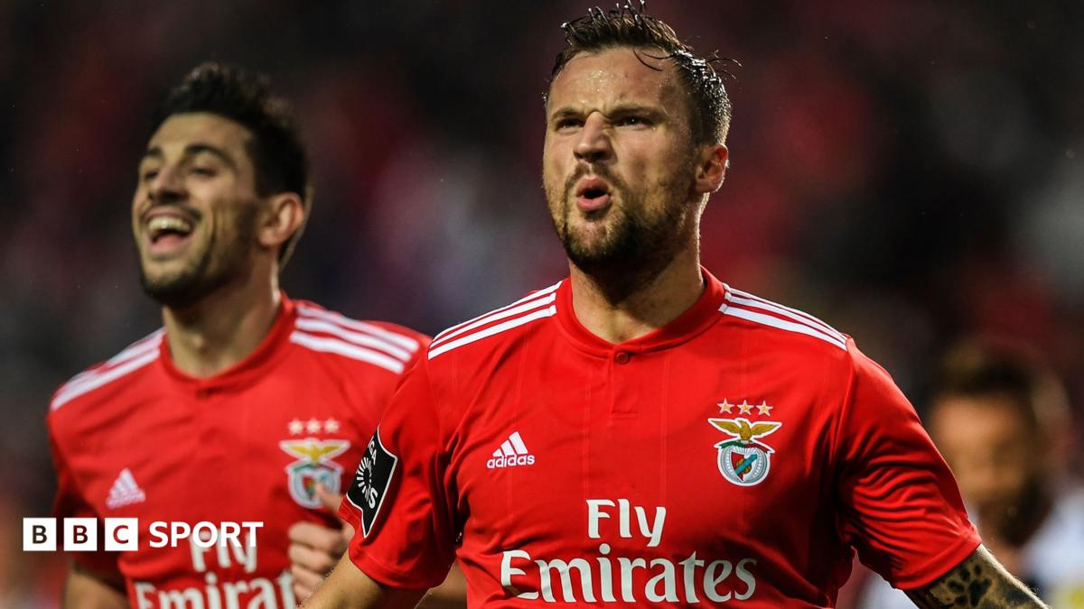 Benfica score 10 in league win over Nacional - BBC Sport