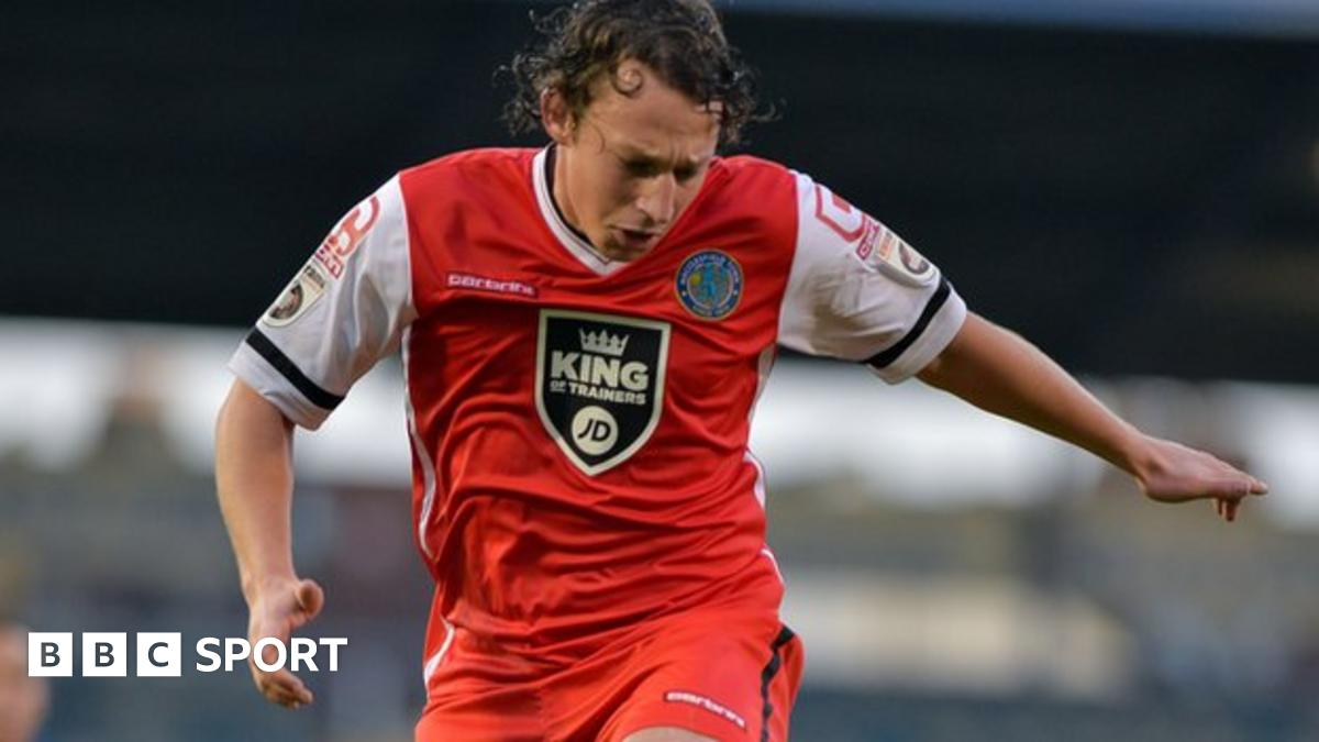 Welling United 0-1 Macclesfield Town - BBC Sport