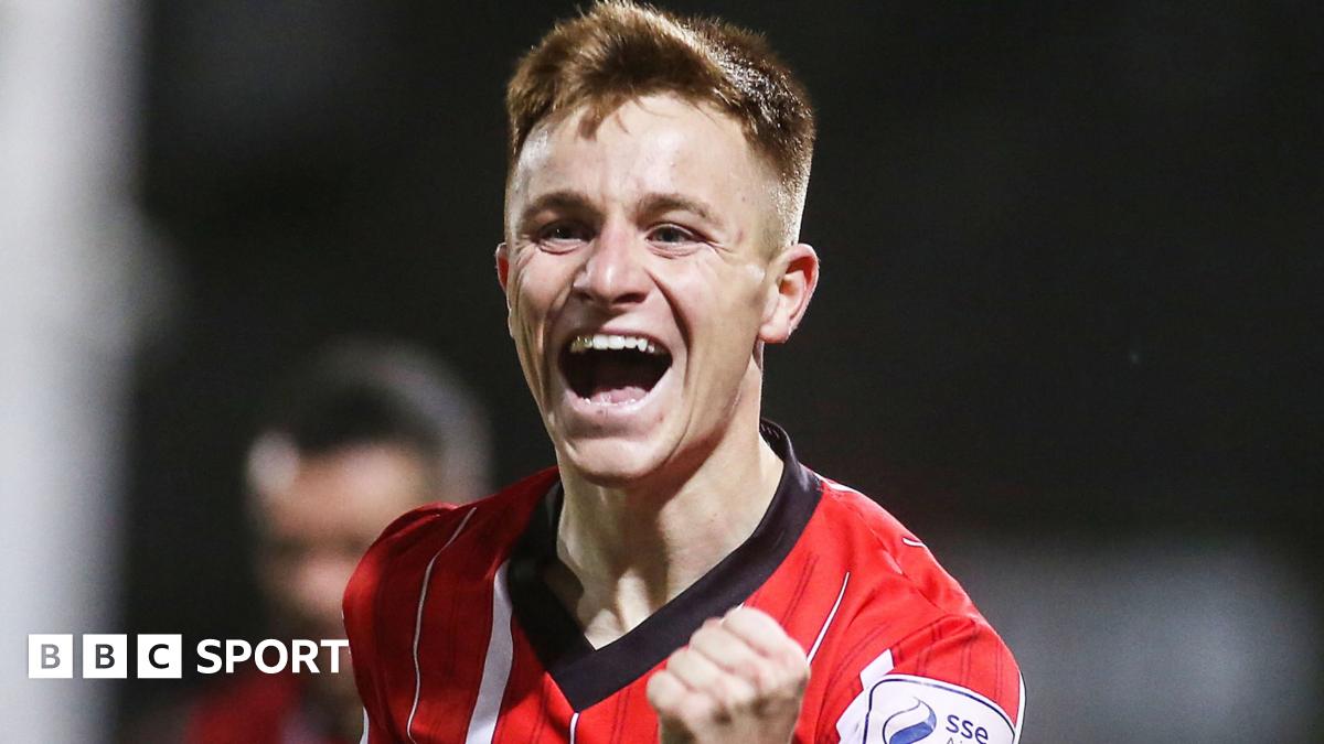 Premier Division: Derry maintain title push with derby victory over ...