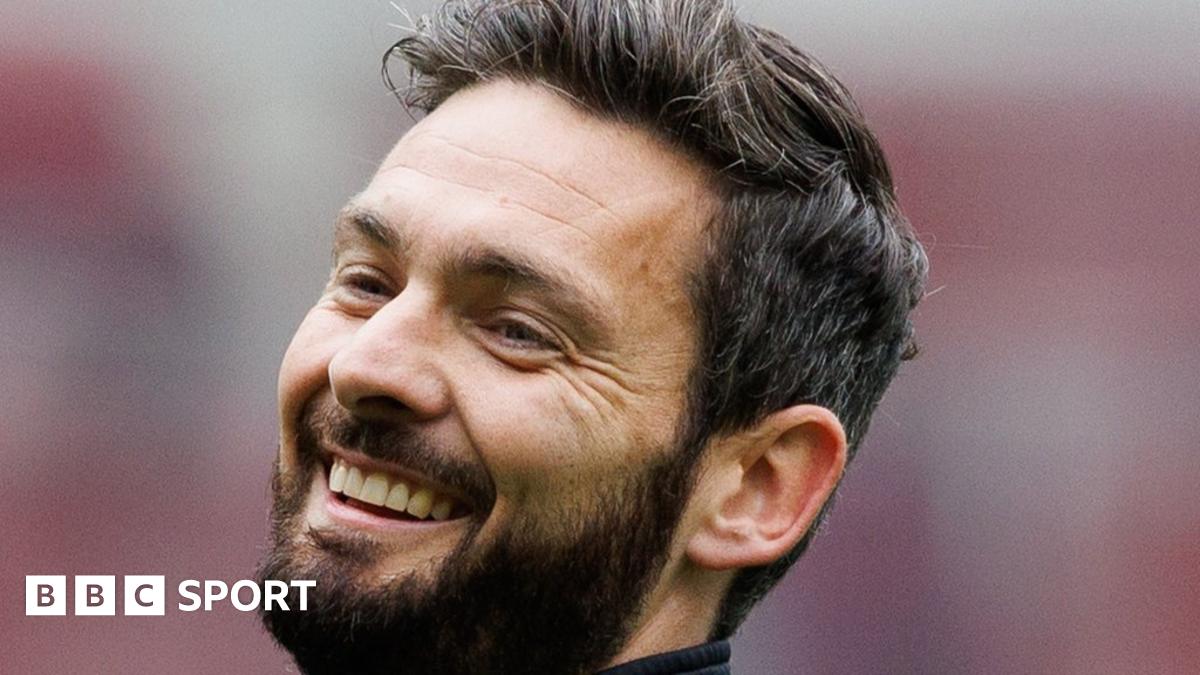 Craig Gordon: Hearts goalkeeper on return after double leg break - BBC ...