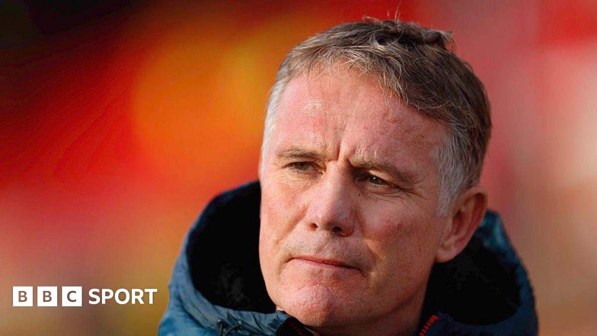 Wrexham news: Phil Parkinson has done 'elite job' at Wrexham - Sam ...
