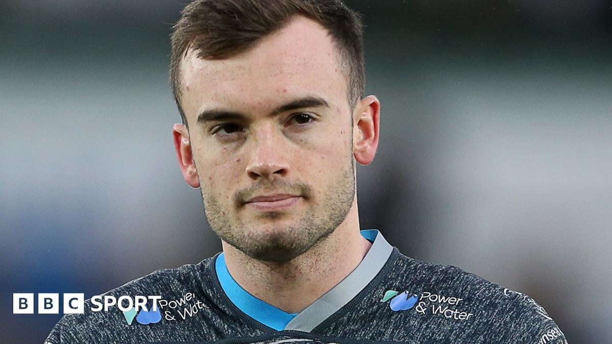 Cai Evans: Ospreys fly-half Evans signs new two-year contract - BBC Sport