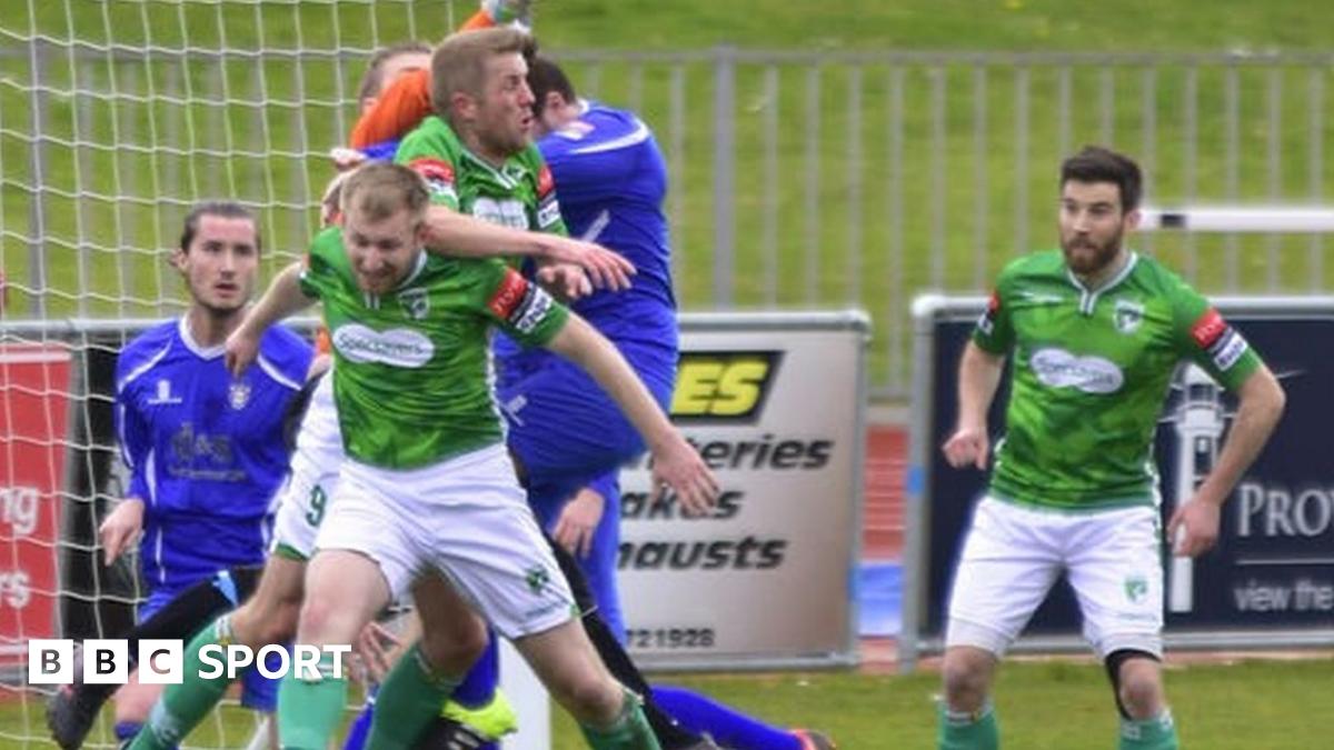 Guernsey FC lose 2-1 at East Grinstead Town in Isthmian League - BBC Sport