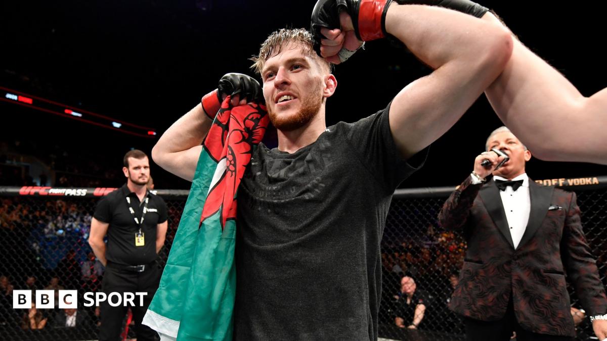 UFC 160: Jack Shore 'over the moon' with debut win - BBC Sport