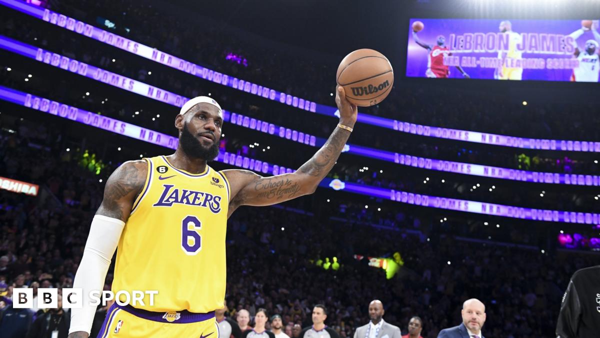 lebron hitting most points