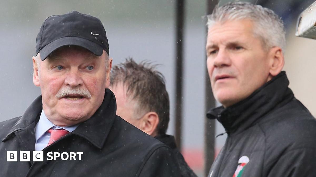 Ronnie McFall resigns as Glentoran manager with Gary Smyth taking over ...