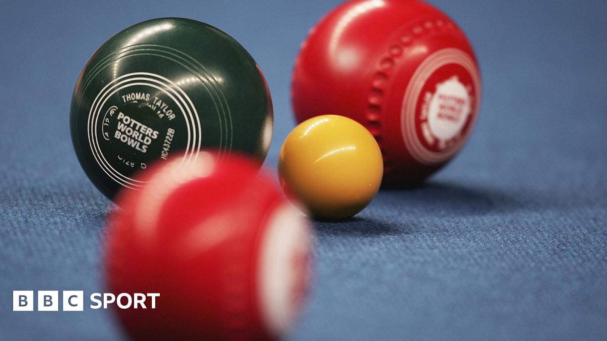 World Indoor Bowls Championship: Mark Dawes beats Robert Paxton to win ...