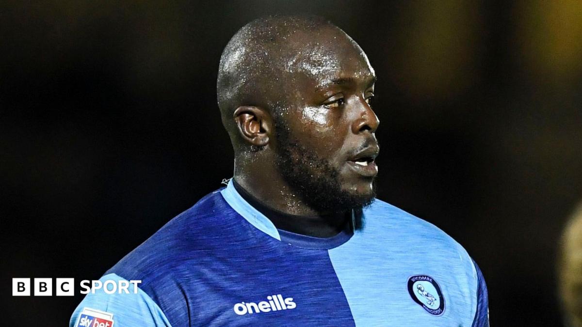 Adebayo Akinfenwa: Wycombe Wanderers striker signs new one-year deal ...