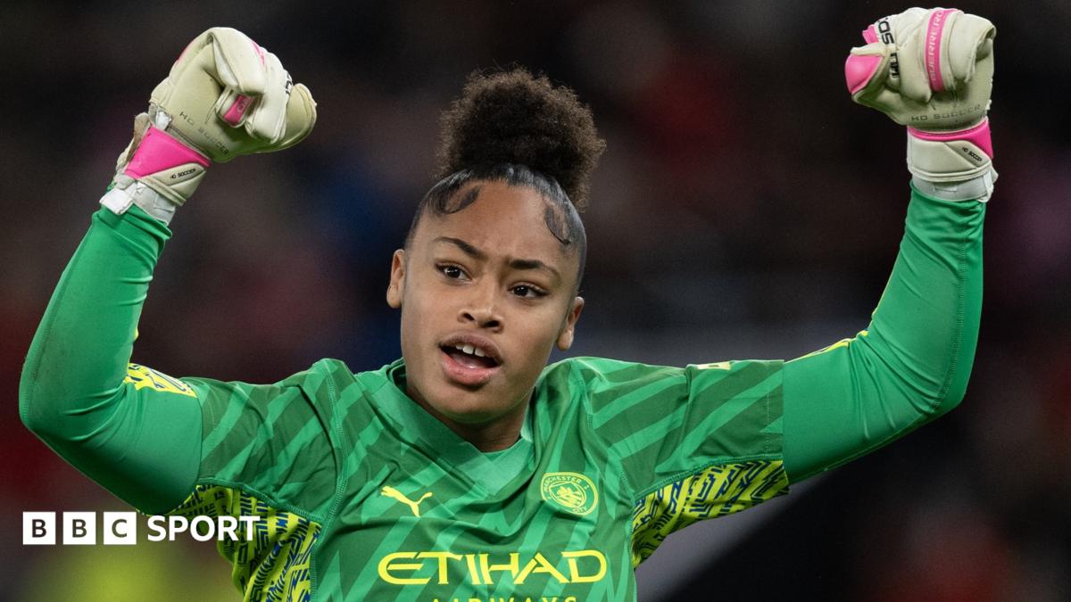 WSL Manchester derby: Khiara Keating relishes 'walking out in childhood ...