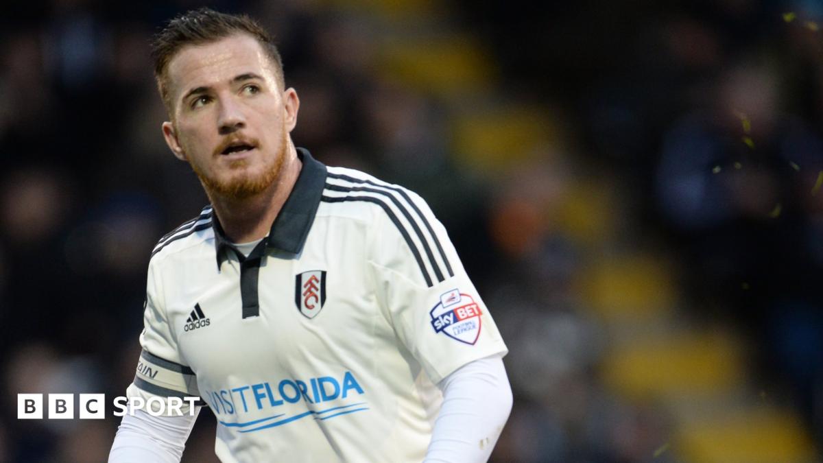 Ross McCormack: Fulham striker signs new contract until 2020 - BBC Sport