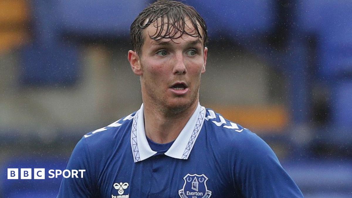 Lewis Warrington: Plymouth Argyle sign Everton midfielder on loan - BBC ...