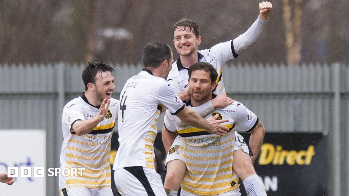 Dumbarton 3-2 Dundee United - BBC Sport
