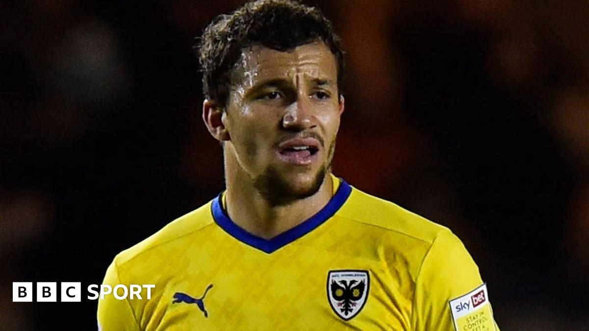 Cheye Alexander and Jordan Green: Gillingham sign full-back and winger ...