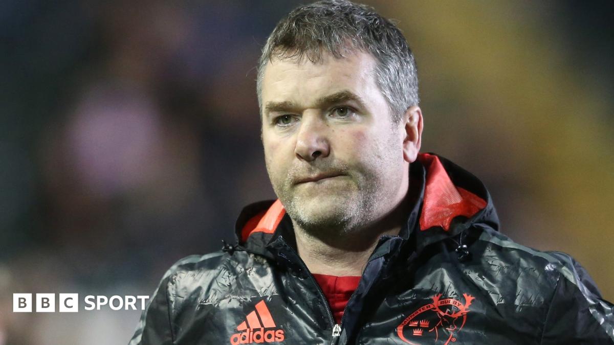 Anthony Foley: Munster coach dies suddenly in Paris - BBC Sport