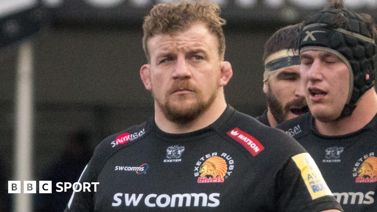 Moray Low: Exeter's former Scotland prop agrees new one-year contract ...