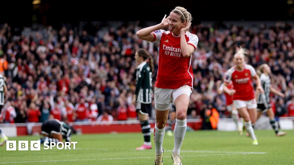 Arsenal 3-1 Man Utd: Gunners beat United in front of record WSL crowd ...