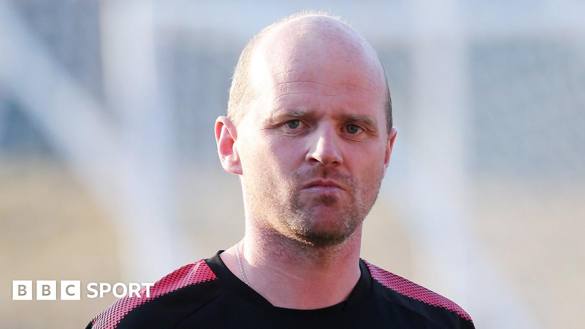 Irish Premiership: Cliftonville manager Barry Gray demands consistent ...