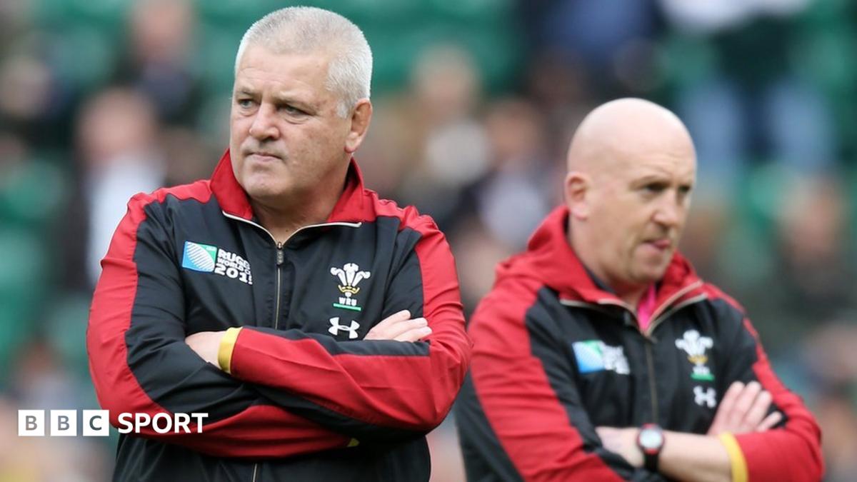 Rugby World Cup 2015: Wales coaches must stay - Dan Biggar - BBC Sport