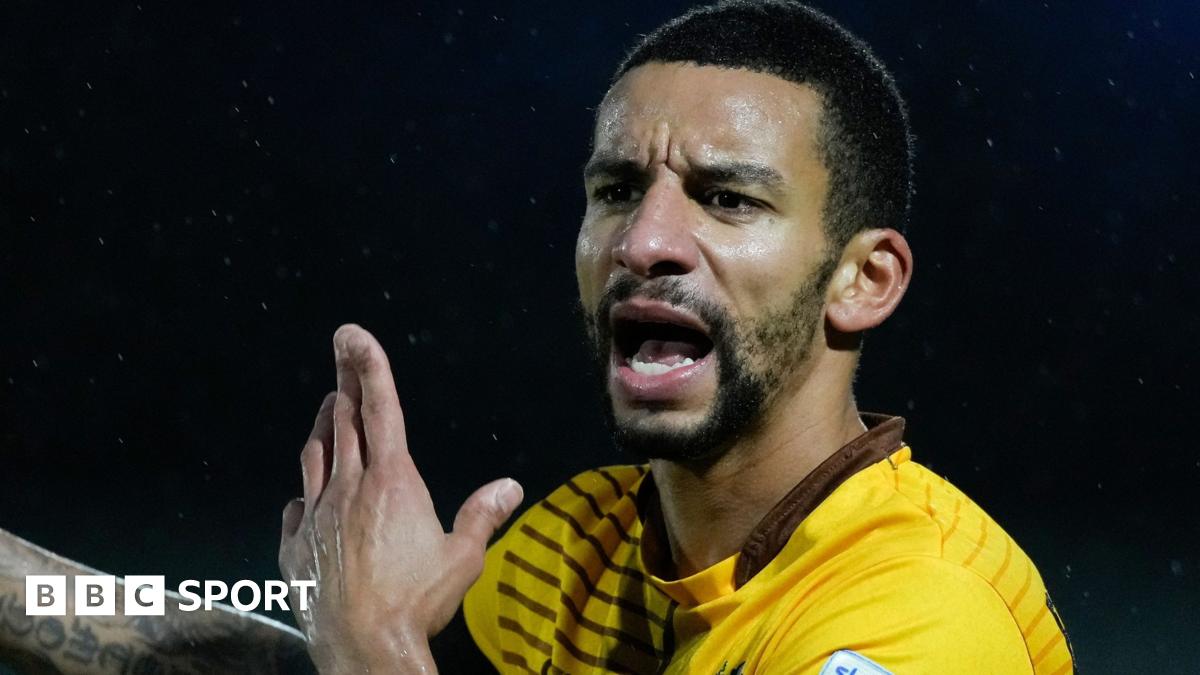 Craig Eastmond: Sutton United captain one of five players to sign new ...