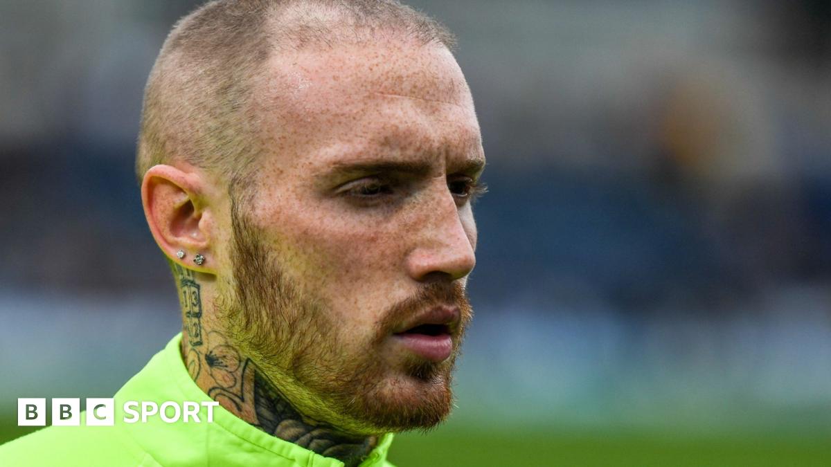 Marcus Maddison among six Peterborough United departures - BBC Sport
