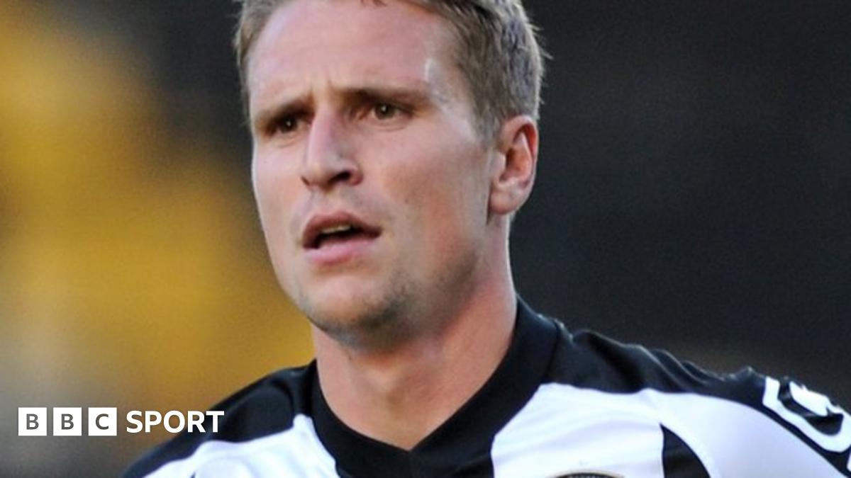 FC Halifax: Notts County's Nicky Wroe extends loan spell - BBC Sport