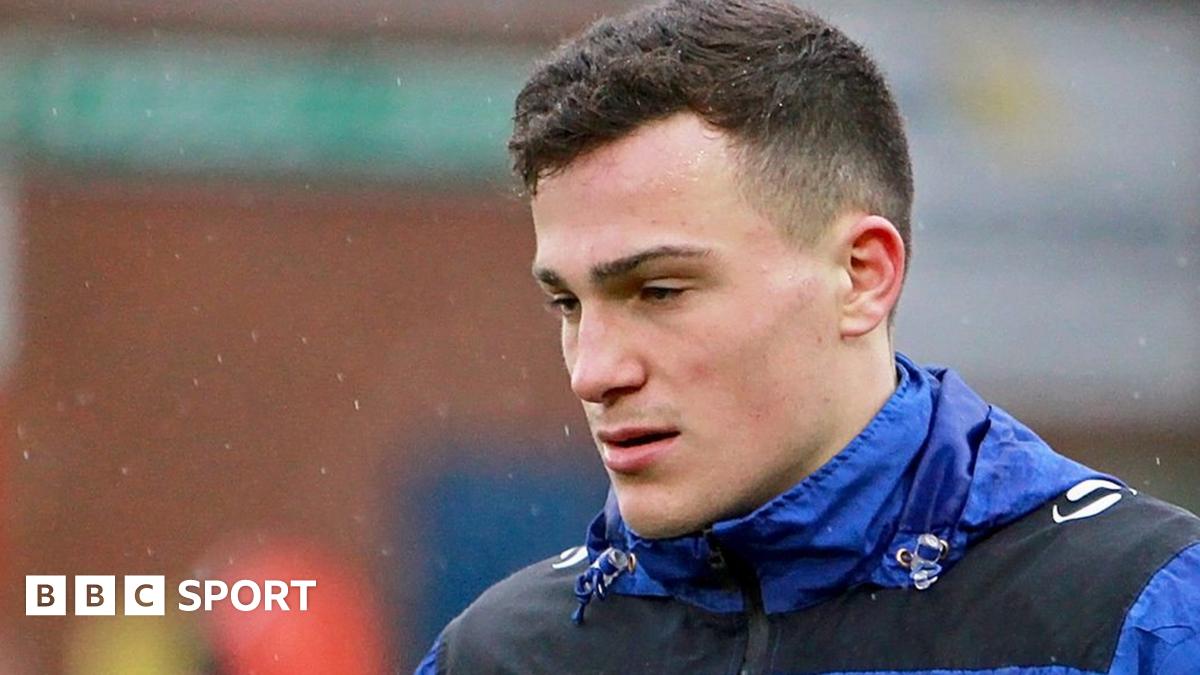 George Edmundson: Oldham defender signs new two-year deal - BBC Sport