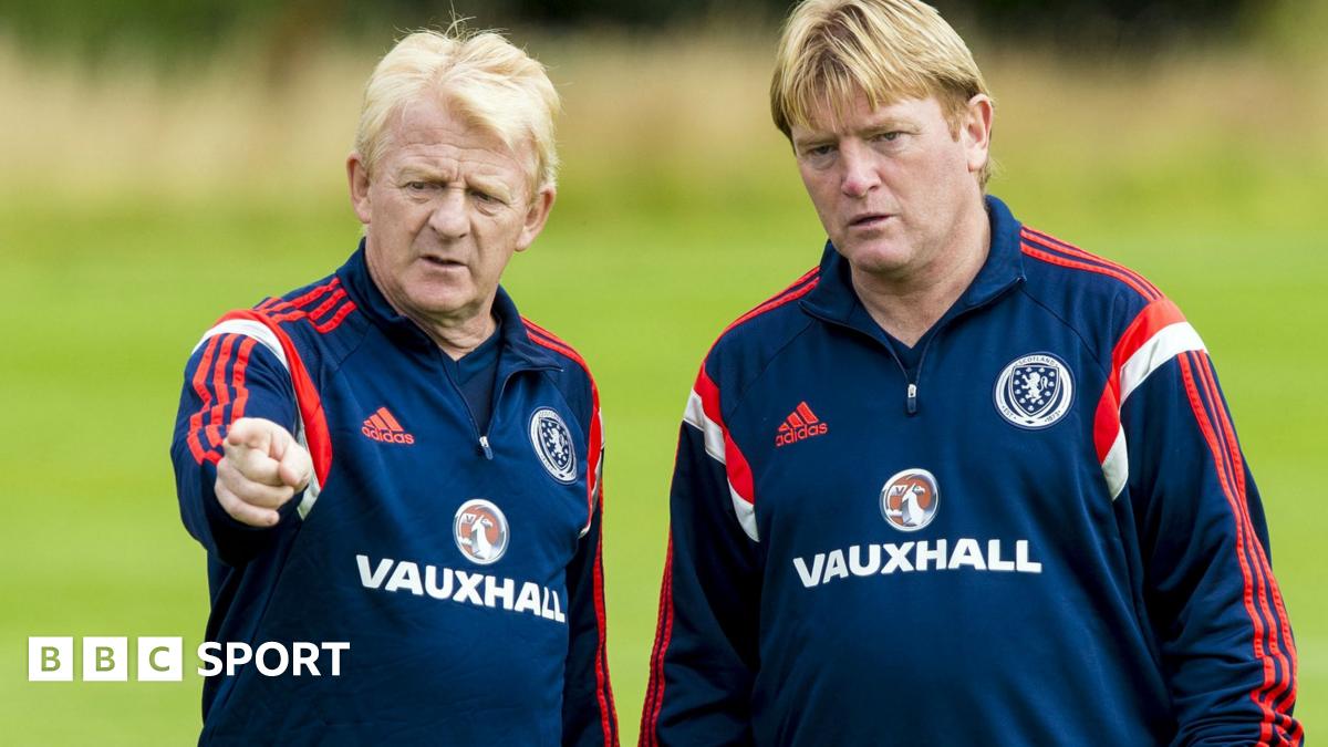 Stuart McCall expects Gordon Strachan to remain Scotland boss - BBC Sport