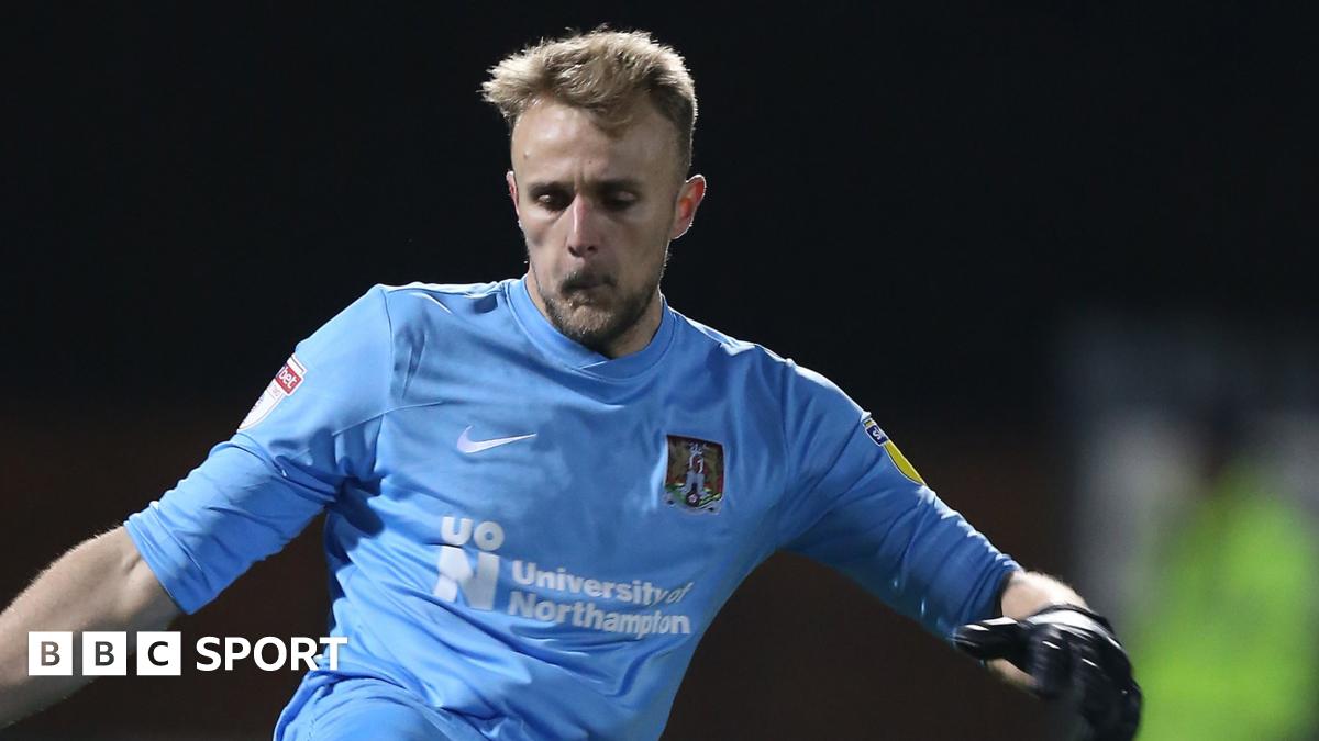 Lewis Ward: Reading keeper joins Forest Green Rovers on loan until end ...