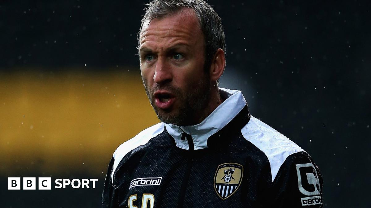 Shaun Derry: Cambridge United boss aims to lift his squad - BBC Sport