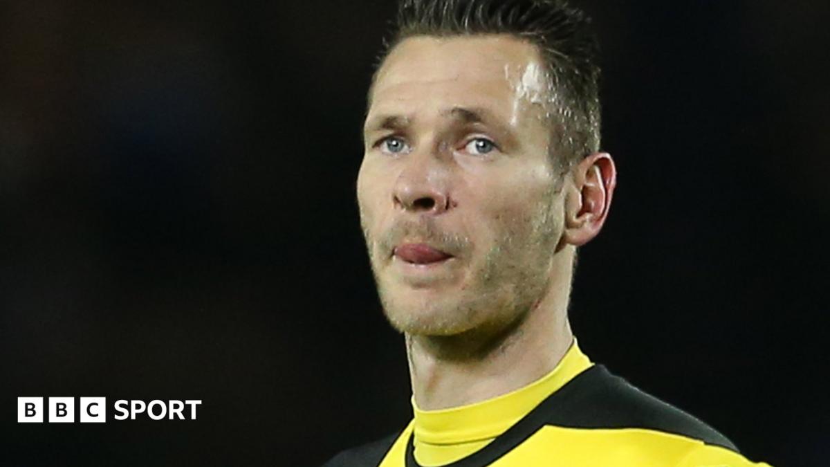 Erwin Mulder: Broken finger rules out Swansea City keeper for rest of ...