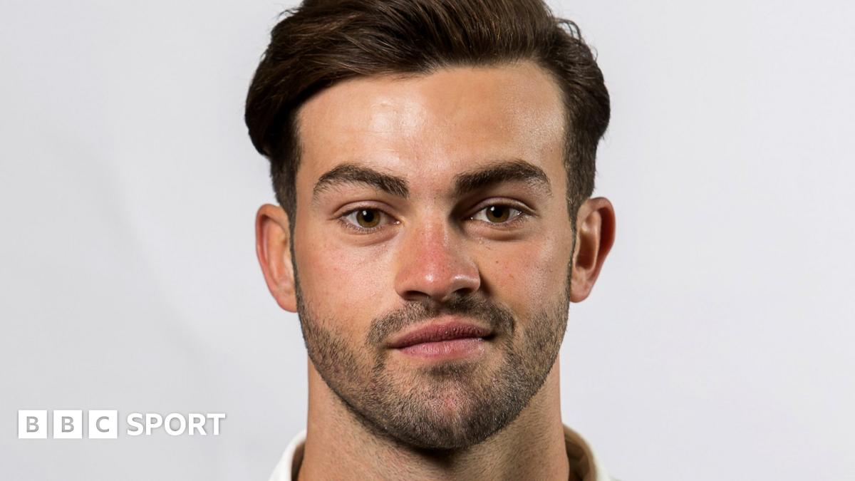 Glamorgan sign development duo Connor Brown and Jeremy Lawlor - BBC Sport