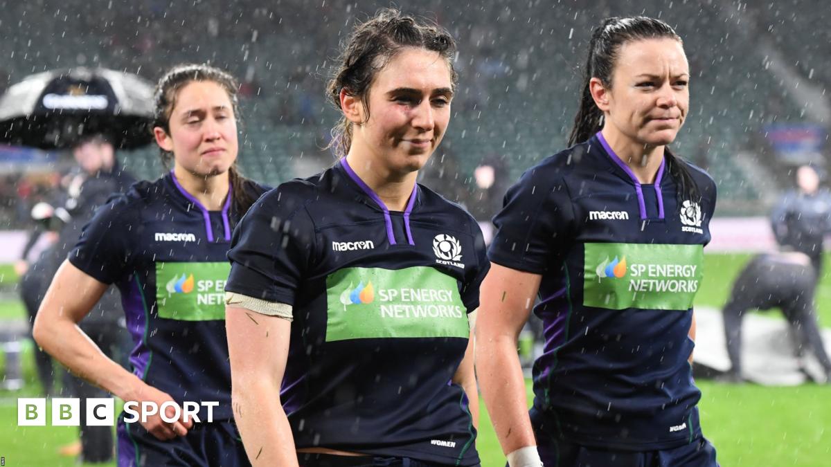 Shade Munro: Scotland Women's head coach to leave role - BBC Sport