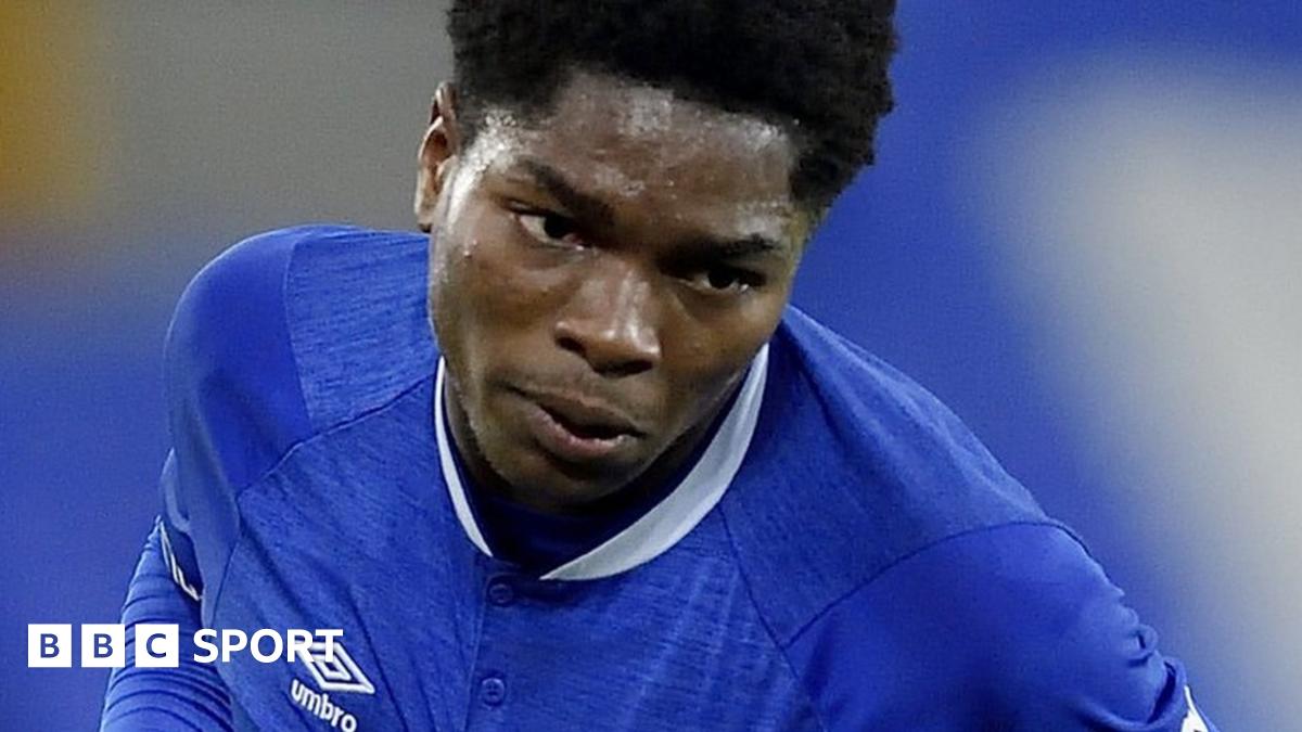 Hamilton Academical: Korede Adedoyin signs on loan from Everton - BBC Sport