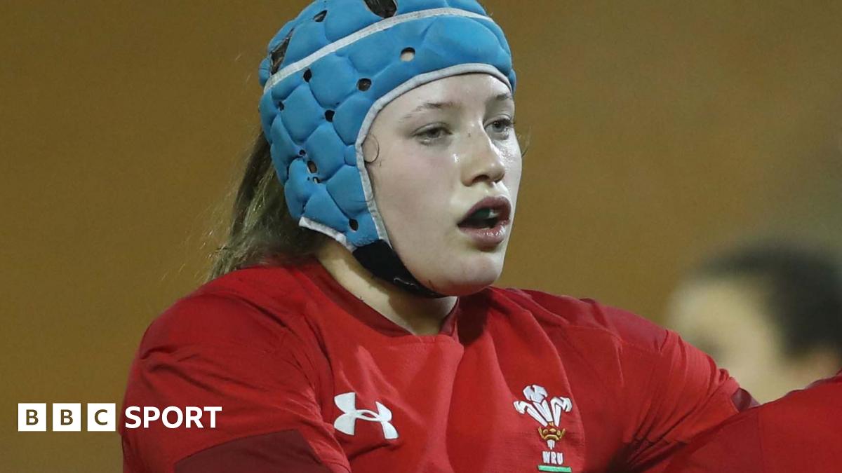 Gwen Crabb: Wales Women second row welcomes contest for places - BBC Sport