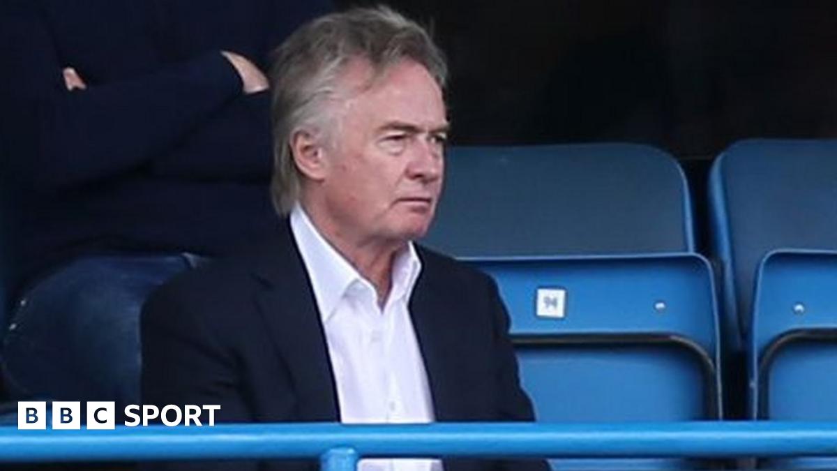 Southend United: Chairman Ron Martin says some players 'do not work ...