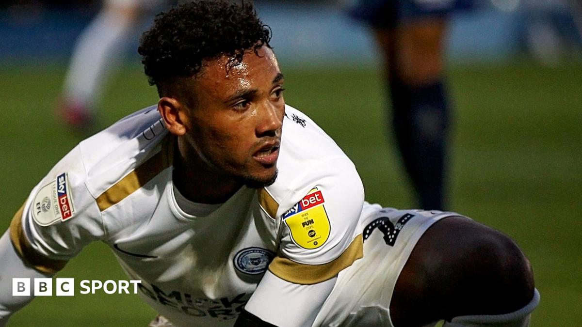 Tyler Denton: Stevenage sign Leeds United defender - BBC Sport