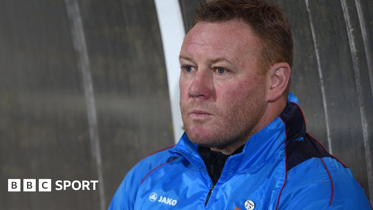 Steve Watson: Gateshead manager signs new contract on despite reduced ...