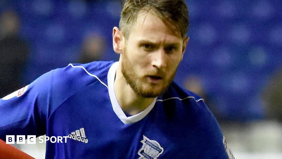 Jonathan Grounds: Swindon Town sign ex-Birmingham City defender - BBC Sport