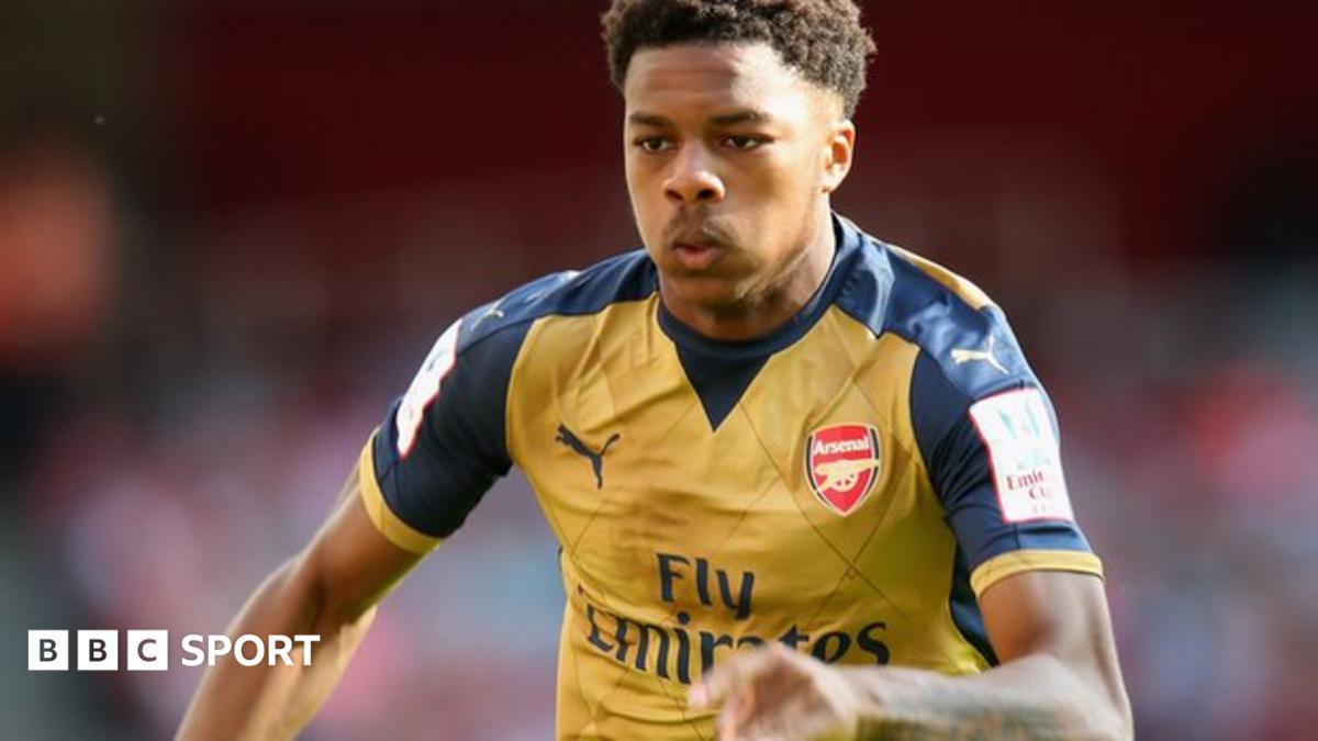 Chuba Akpom: Arsenal striker joins Hull City on loan - BBC Sport