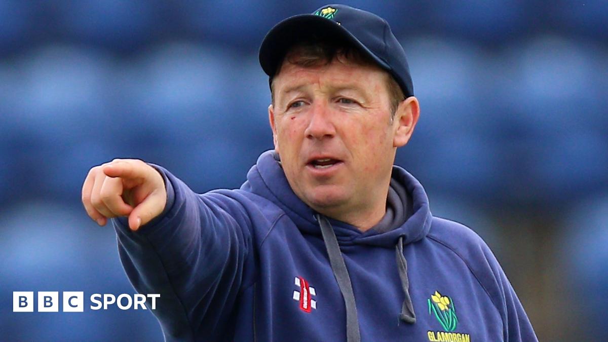 Robert Croft: Glamorgan coach targets adaptable overseas batsman - BBC ...