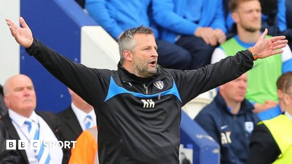 Colchester United: Tony Humes wants U's to remain positive - BBC Sport