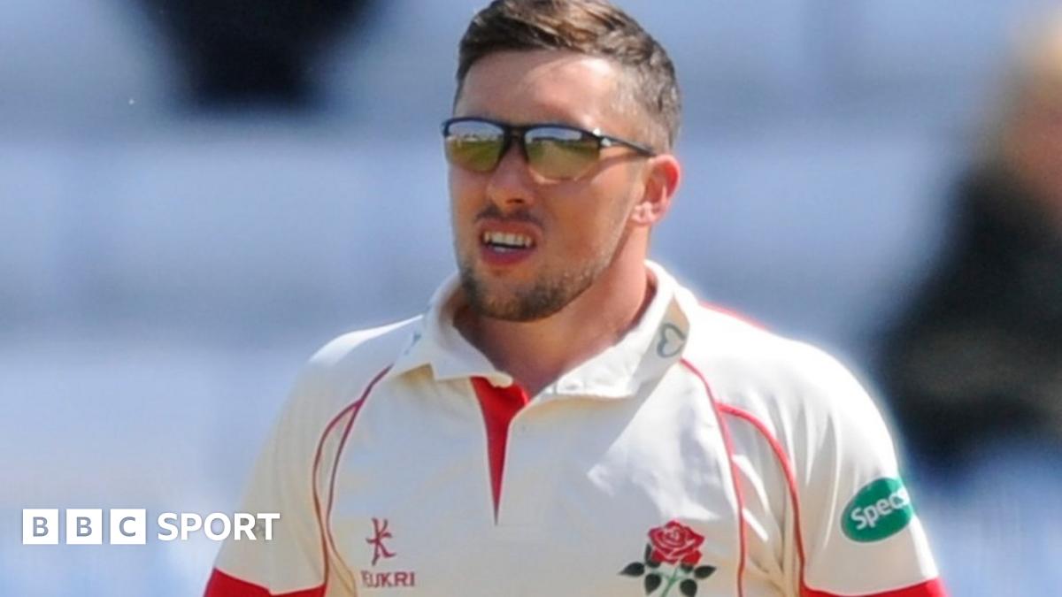 Lancashire release Simon Kerrigan, Karl Brown & Arron Lilley after ...