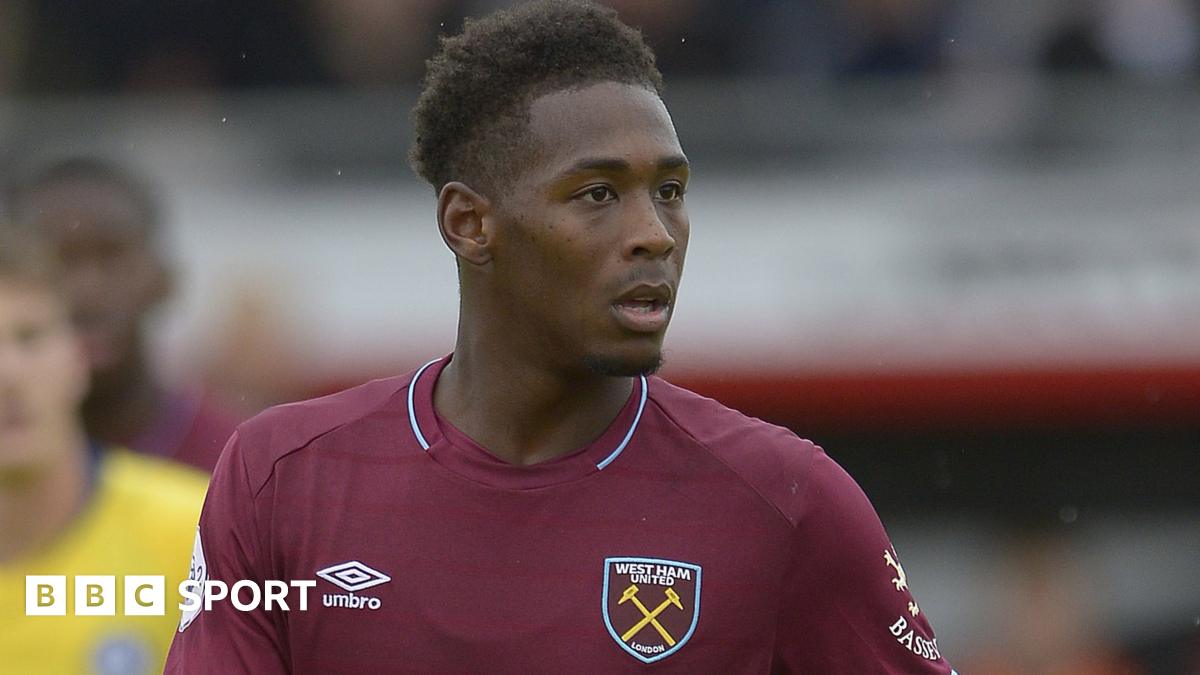West Ham: Reece Oxford joins Augsburg on loan - BBC Sport
