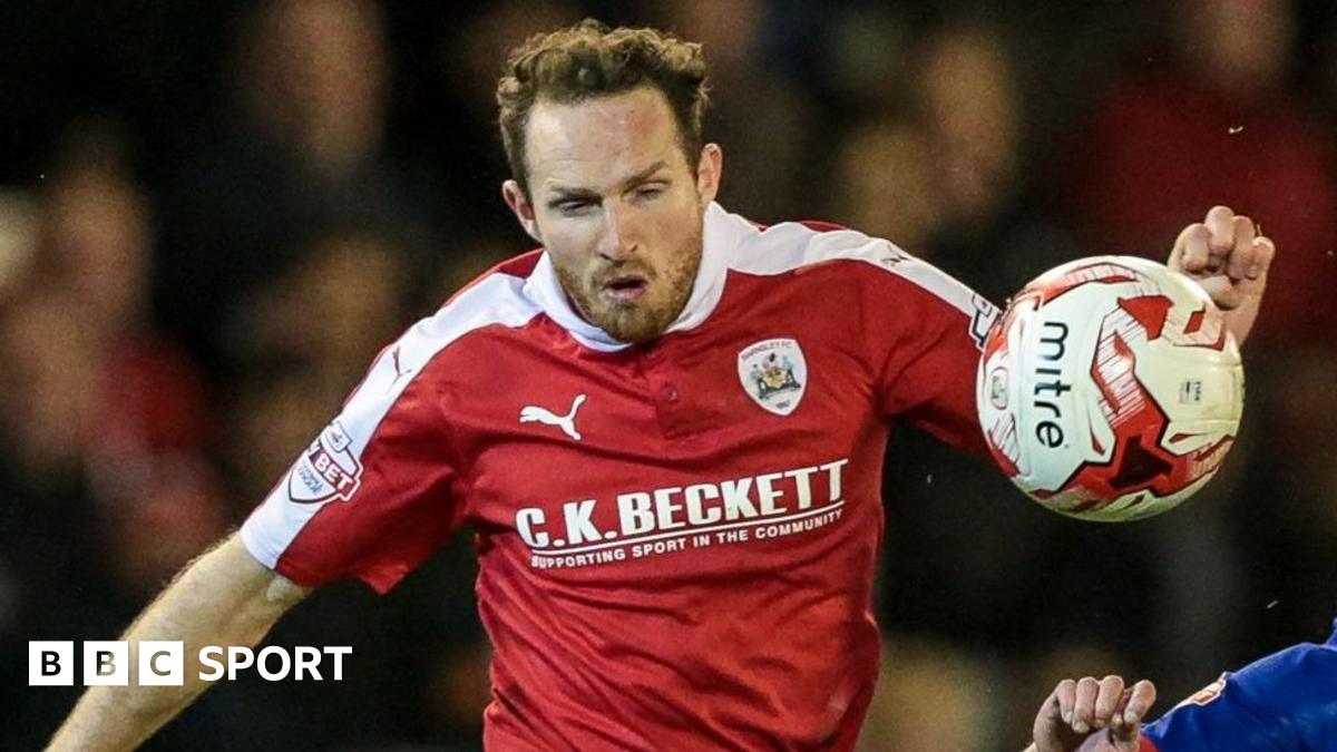 Aidy White: Barnsley left-back signs contract extension - BBC Sport