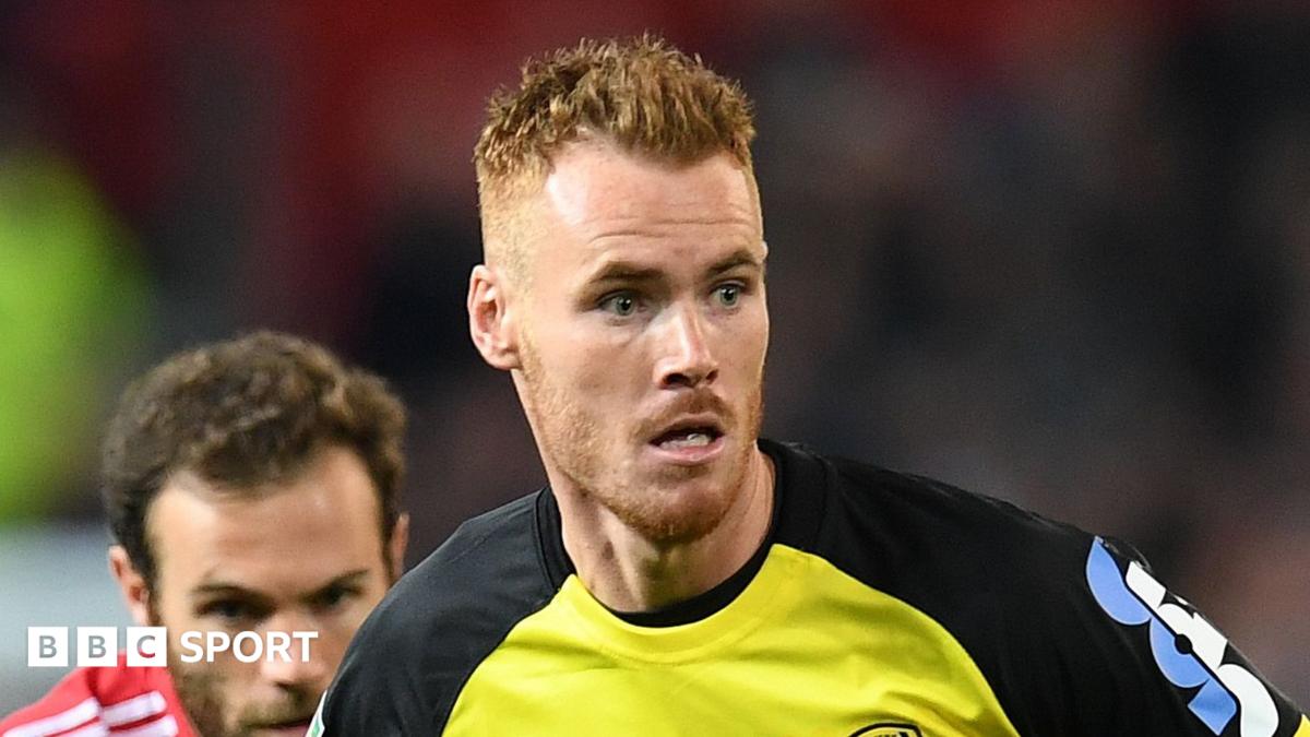 Burton Albion 0-0 Norwich City - BBC Sport