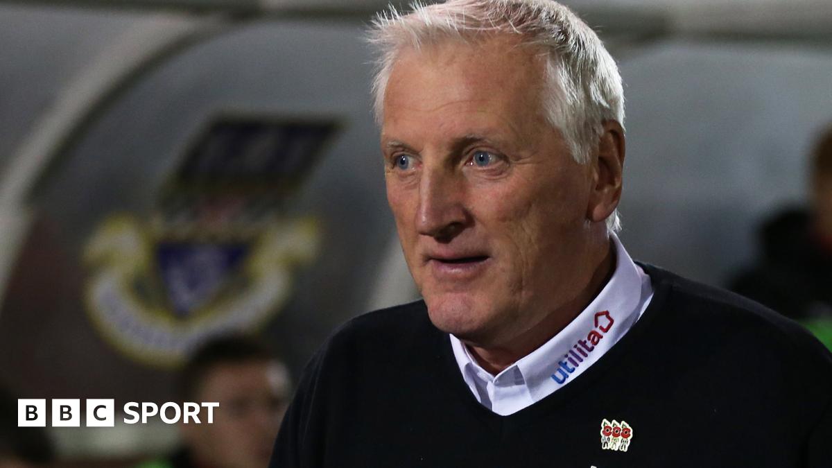 Ronnie Moore: Eastleigh manager leaves National League club - BBC Sport