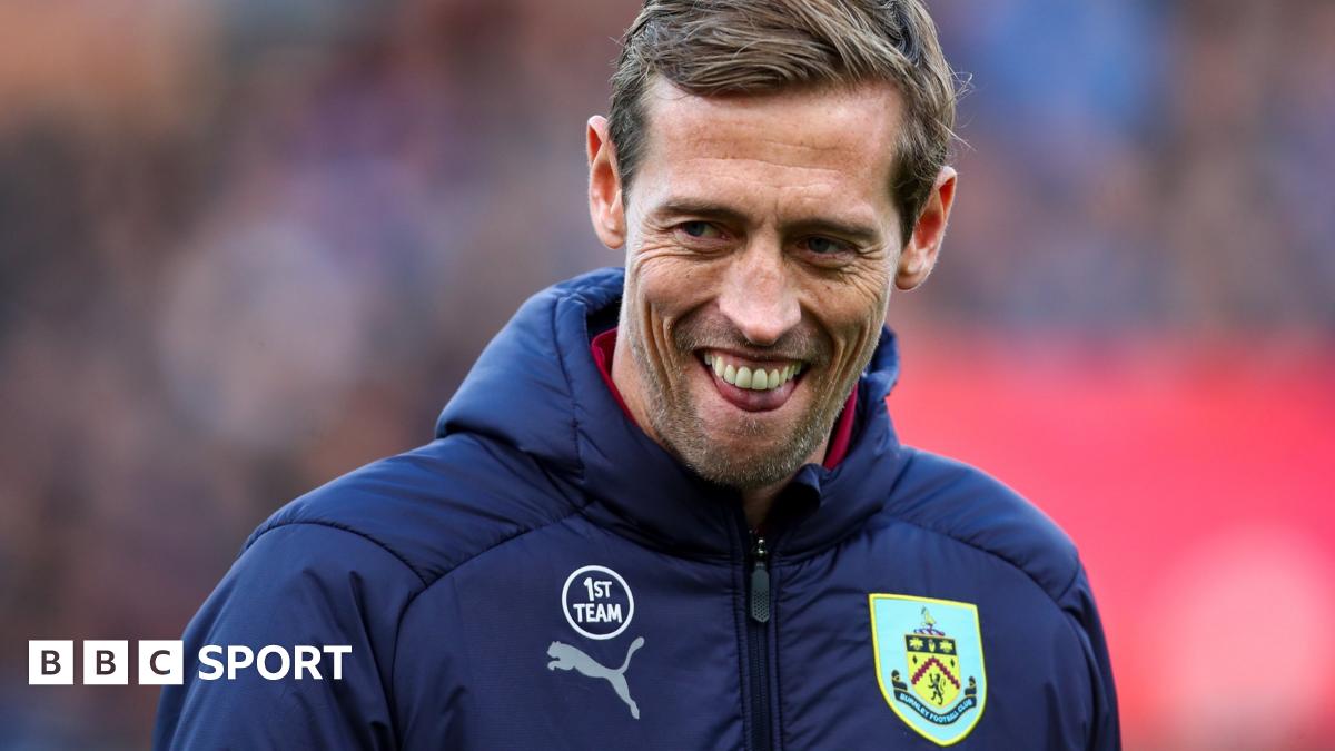 Peter Crouch: Burnley striker to get own sausage called 'Crouchie's Red ...
