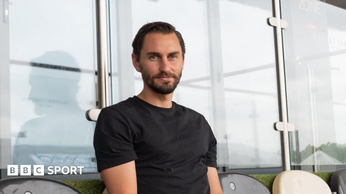 Ed Upson: Ex-Bristol Rovers midfielder joins Newport County - BBC Sport