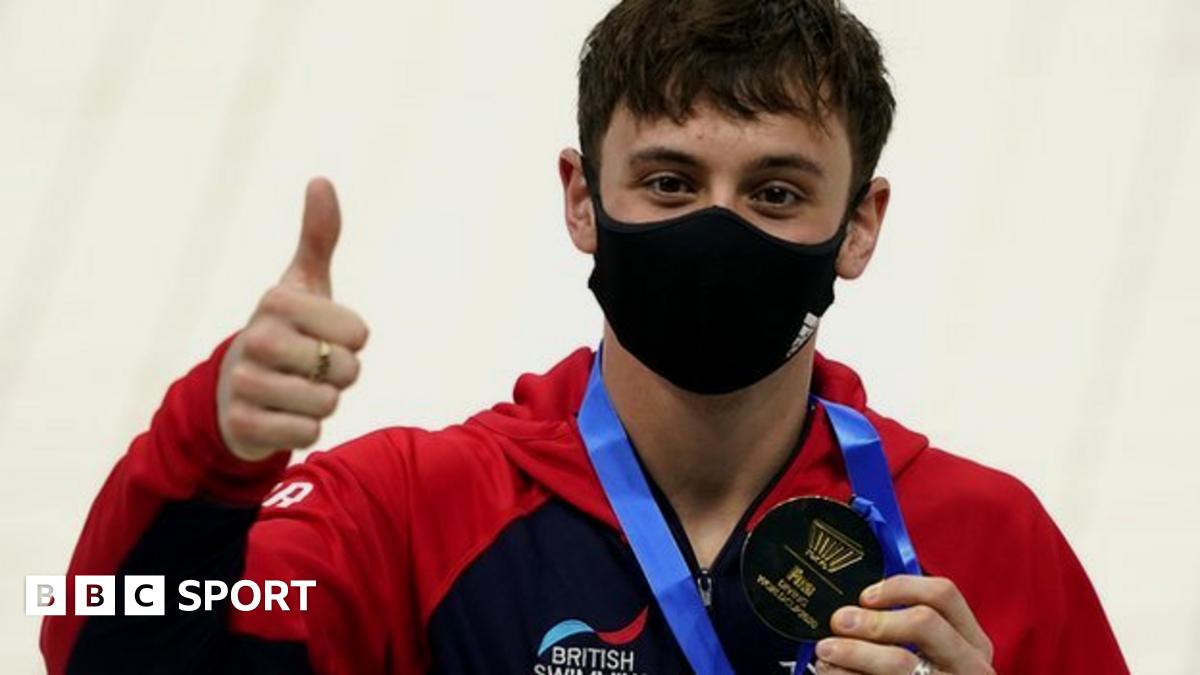 Fina World Cup: Tom Daley wins second gold in Tokyo - BBC Sport